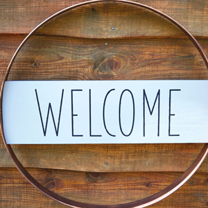 Welcome Rustic Metal Sign | CTW Home Collection
