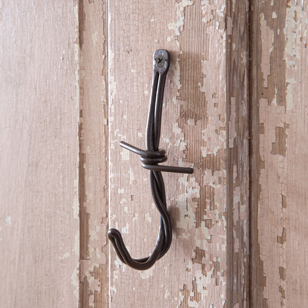 Barbed Wire Wall Hook | CTW Home Collection