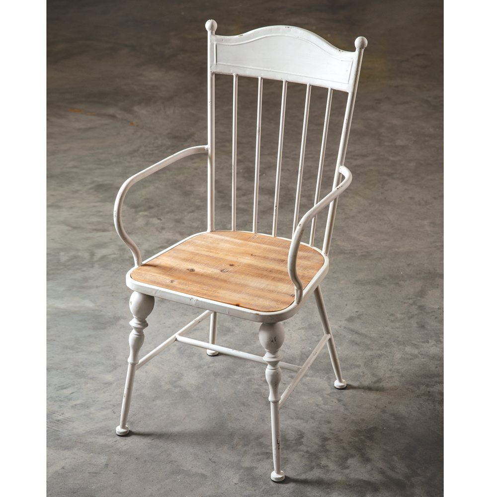 Metal Fanback Windsor Chair with Wooden Seat | CTW Home Collection