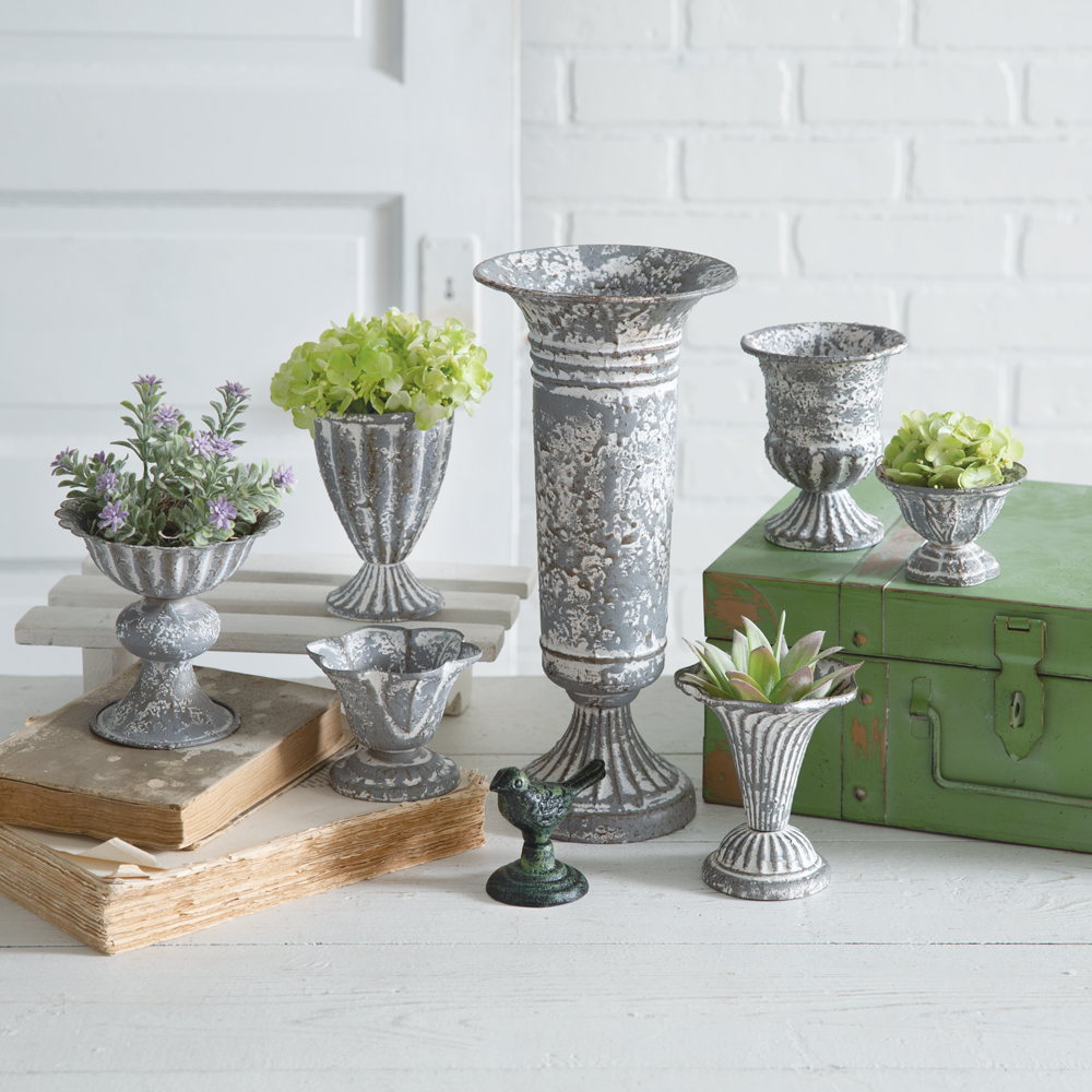 Metal Petunia Cup | CTW Home Collection